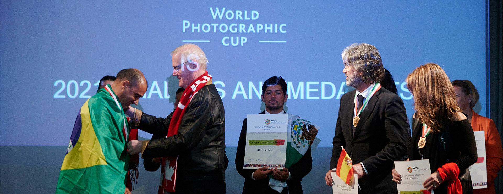 Quem sou eu | Daniel Ribeiro Fotógrafo de Casamentos, 15 anos e Familia.
